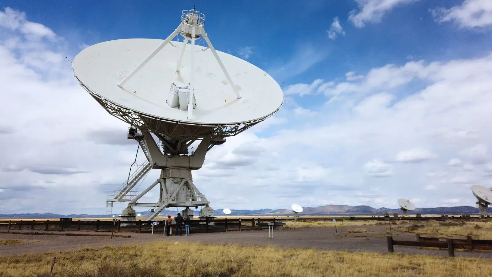 Everything you need to know about C-band satellite dishes - Newstar